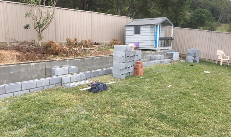 Small residential retaining walls - Marks Bricklaying